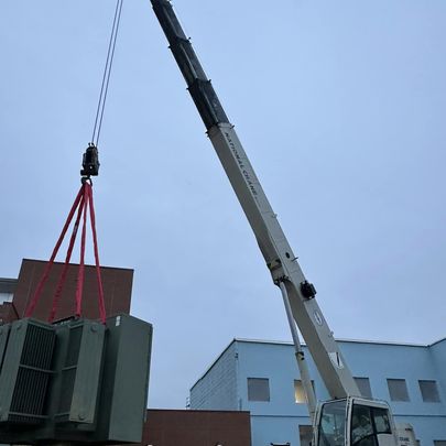 Crane HVAC Installation Services - 4 Point Crane Services
